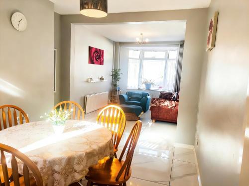 Luxurious & Cozy Townhouse In Quiet East Belfast - Belfast