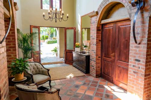 Shepherd's Corner Guest House - Tranquil Boutique Stay In Bryanston - Sandton