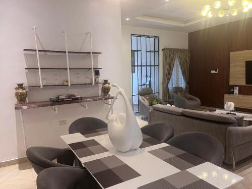 Lekki Waterfront Terrace Shortlet With Oceanview, Attendants And Private Jetty - Lagos, Nigeria