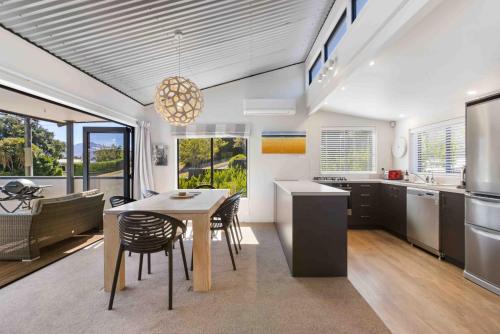 Cosy 2-bedroom Cottage With Balcony & Bbq - Wanaka