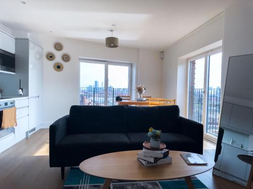 Contemporary Flat In The Heart Of The West Midlands Built Around Your Lifestyle Close To Birmingham - Birmingham