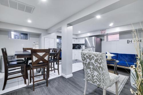4br Newark Stay W/ Parking And Fast Wi-fi - Elizabeth, NJ
