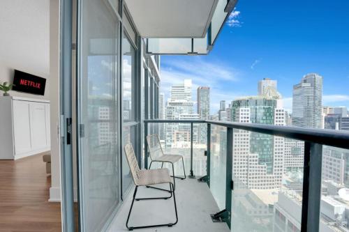 Central Chic 2 Bed Unit Near Rogers Mtcc Union Cntower - Toronto