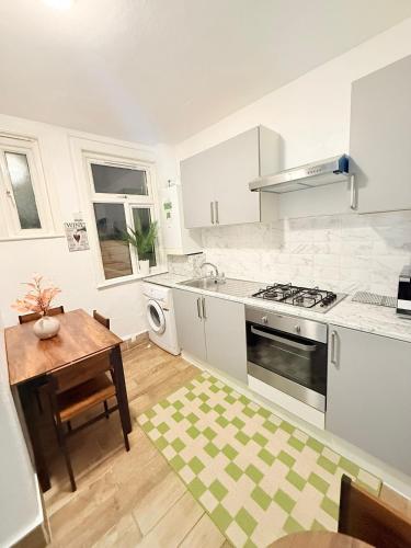 London Tower Bridge Guest Rooms-72 - London, UK