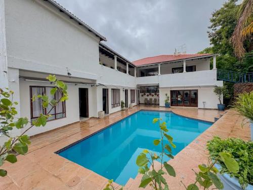 Miyanwe Guest House - Waterkloof - 