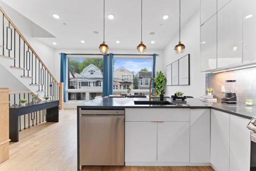 3br Luxury W Rooftop Views - Jersey City, NJ