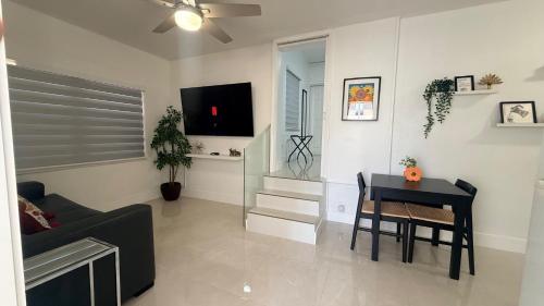 Comfortable Modern Apartment- Central Location. - Miami