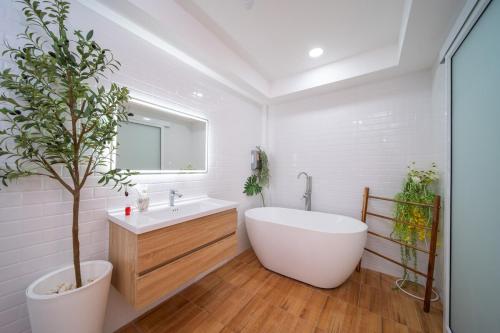 Mango Breeze Villa - Wichian Buri District