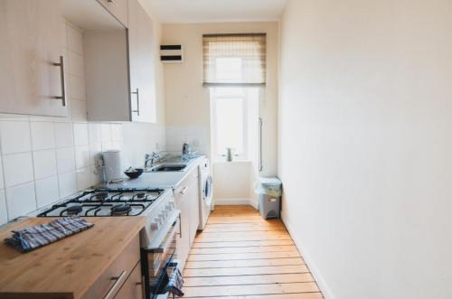 Causeyside Apartment - Paisley