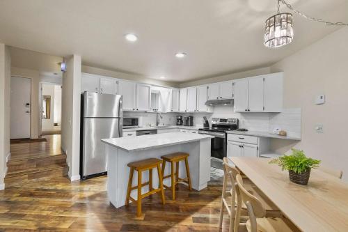 Ground Floor 2 Bed Condo At Jacob's Landing - Custer, WA