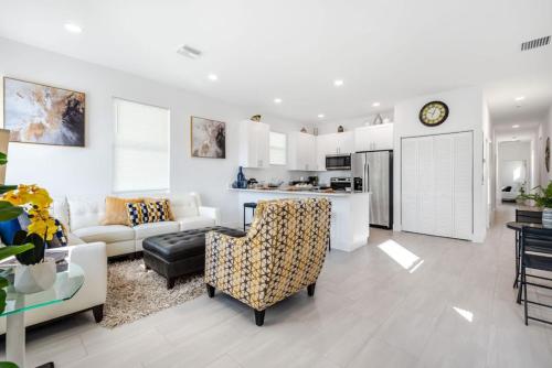 Comfortable Brand-new Home - West Palm Beach, FL