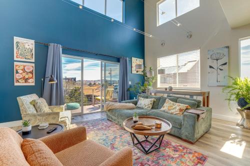 < 2 Mi To Dtwn Reno: Luxe Midtown Gem W/ Patio - Circus Circus Reno