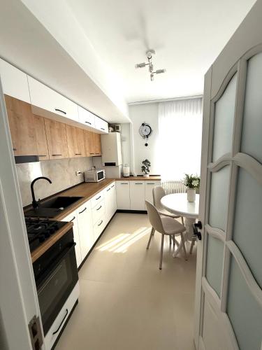 Ultracentral Luxury Apartament - Ploiești