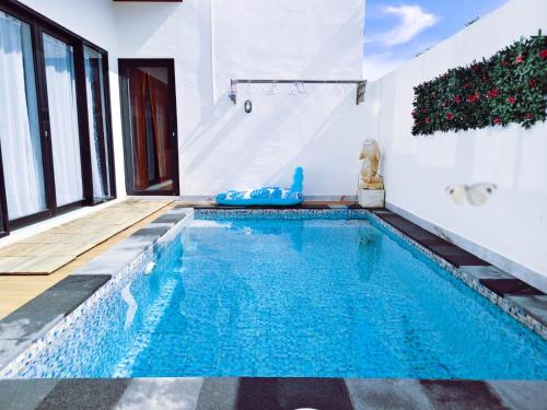 Joy Pool House - Kuta
