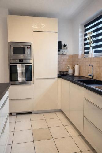 Stilvolle 3 Zi Wohnung 82 Qm Stuttgart Bad Cannstatt - Stuttgart