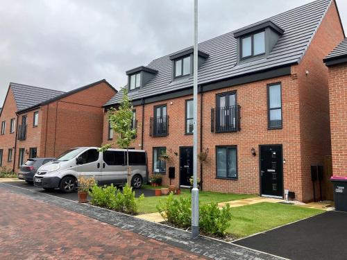Waverley 3-bed Springfields House - Sheffield