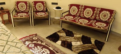 Om Niwas Bhunga - Bhuj