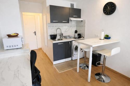 Exclusive Private Apartment By Warilco - Pleyel 25 M2 - A 1 Minute De La Station Metro Carrefour Ple - Saint-Denis
