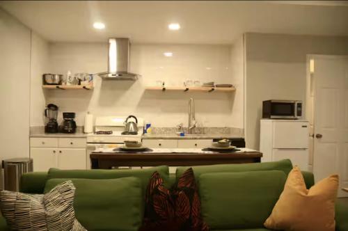 Guesthouse Getaway Studio - Atlanta, GA