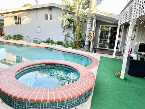 Private Pool And Spa Family Friendly 3br Home Sleeps 10 - Los Angeles