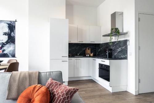 Tilburg 2br Apartment, Group Friendly With Kitchen - Tilburg