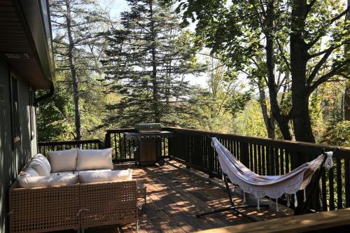 Larkspire I Sleepy Hollow Lake I Beach & Firepit - Hudson, NY