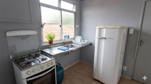 Casa Com Quarto Duplo Com Banheiro Privativo - Rio de Janeiro