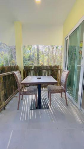 Jungle Breeze Bungalow, Fast Wifi, Quiet Retreat - Ko Chang