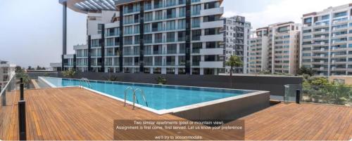 Deluxe Apt W/ Rooftop Pool In The Heart Of Kyrenia - Kyrenia