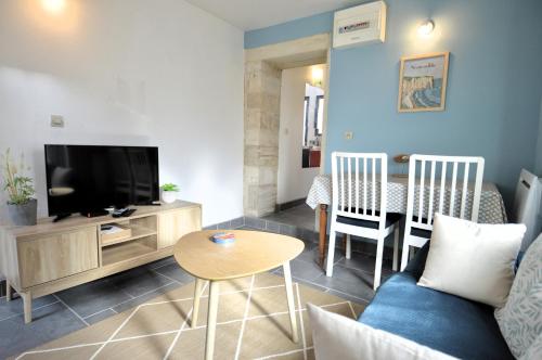La Petite Maison, Proche De La Plage - Bernières-sur-Mer