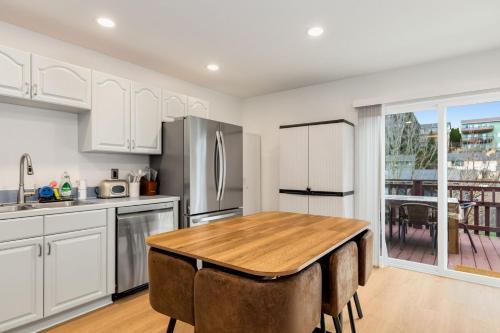 Perch - Ac Home W/ Sauna & Outdoor Seating! - Seattle, WA