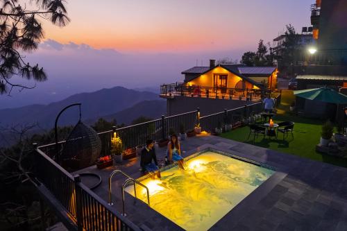 Elivaas Signature Konifer Hillside Retreat - Kasauli