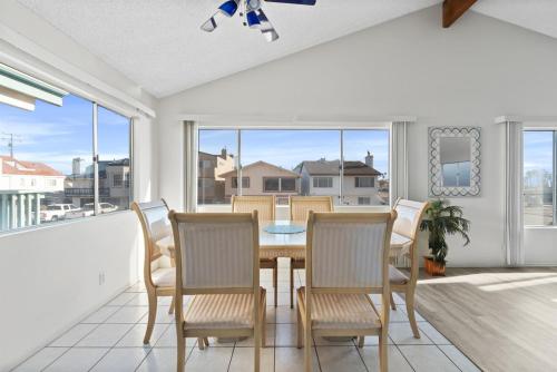Ocean View Beach Stay W Pool Table & Bikes - Silver Strand State Beach, California