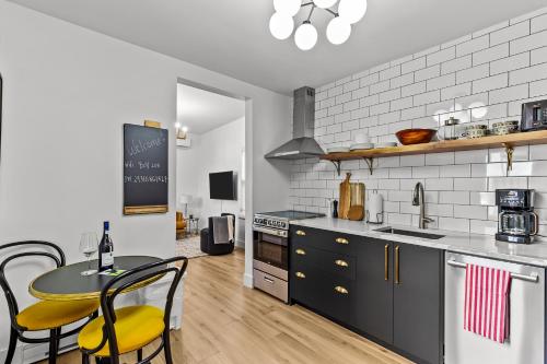 Gower Flat 2 Bed Ac With Patio, Signal Hill View - St. John’s