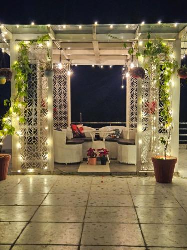 Bethel Entire Villa Ground Floor 4 Adults, Garden & Pergola - デーラー・ドゥーン