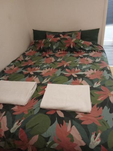 Basic 1 Bedroom 1st Floor Flat Apartment Near Bishop Auckland Hospital - Bishop Auckland