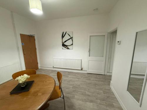 The Tewkesbury Modern Retreat Sleeps 7 - Leicester