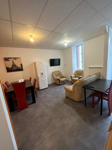 Hotel De La Gare - Chambre Standard - Tarbes