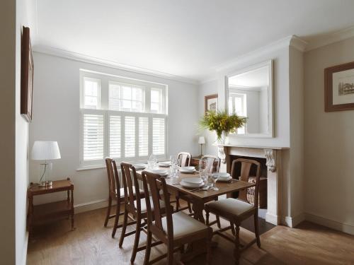 Kings Road Chelsea 3 Bed House - Private House Group Ltd - メアリルボーン