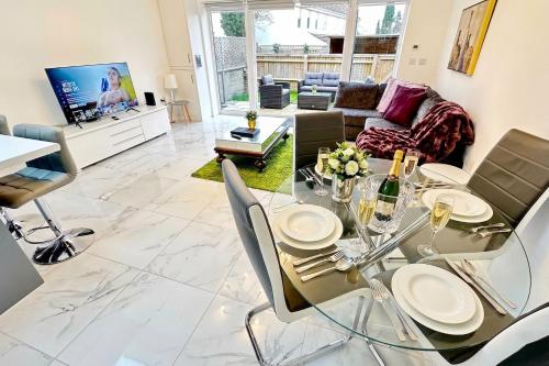 Paradigm House, Stunning 2-bedroom Apartment 1, Free Parking, Oxford - オックスフォード