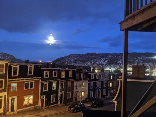 Downtown Penthouse Best View, Fireplaces, Apt#3 - St. John's