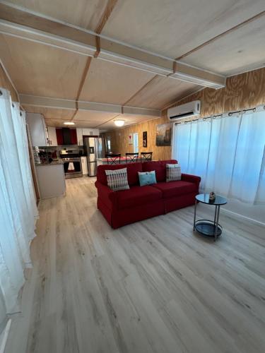 Prime Crystal River Location! - Crystal River, FL