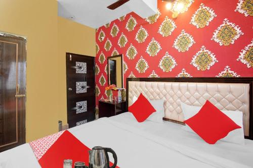 Hotel O Diamond Tree Sector 49 Noida Near Prayag Hospital - Calcutta