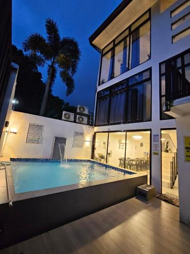 View Deck Private Pool - Quezon City