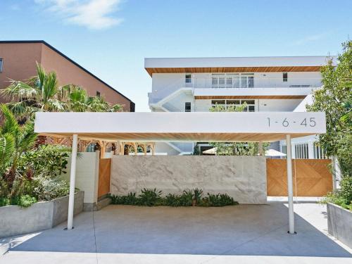 Weekend House - 