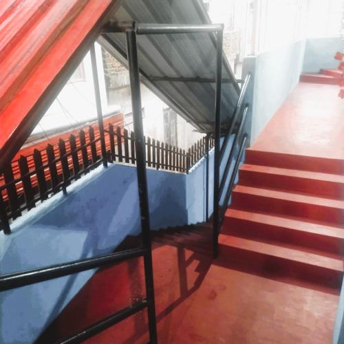 View Room Travellers Best Point Inn House - Shillong