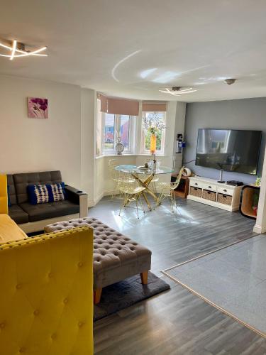 Empire Serviced Apartments - Hinckley