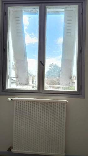 Chambre Deluxe Avec Salle De Bain Et Clim - Bourges