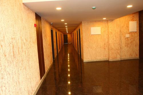 Sas Square Hotels - Tiruchirappalli