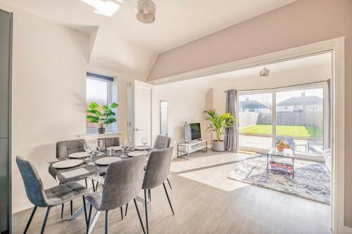 Perfect Booking 4 Bed Home In Swindon - Swindon